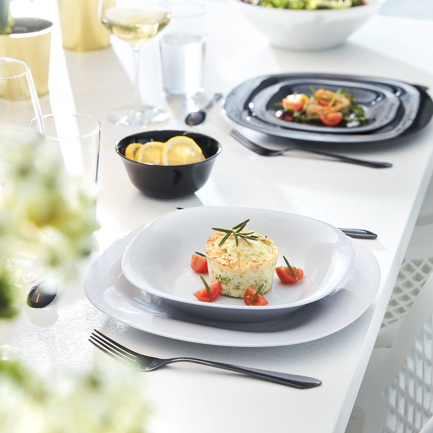 Bowl Carine Black 27 cm LUMINARC